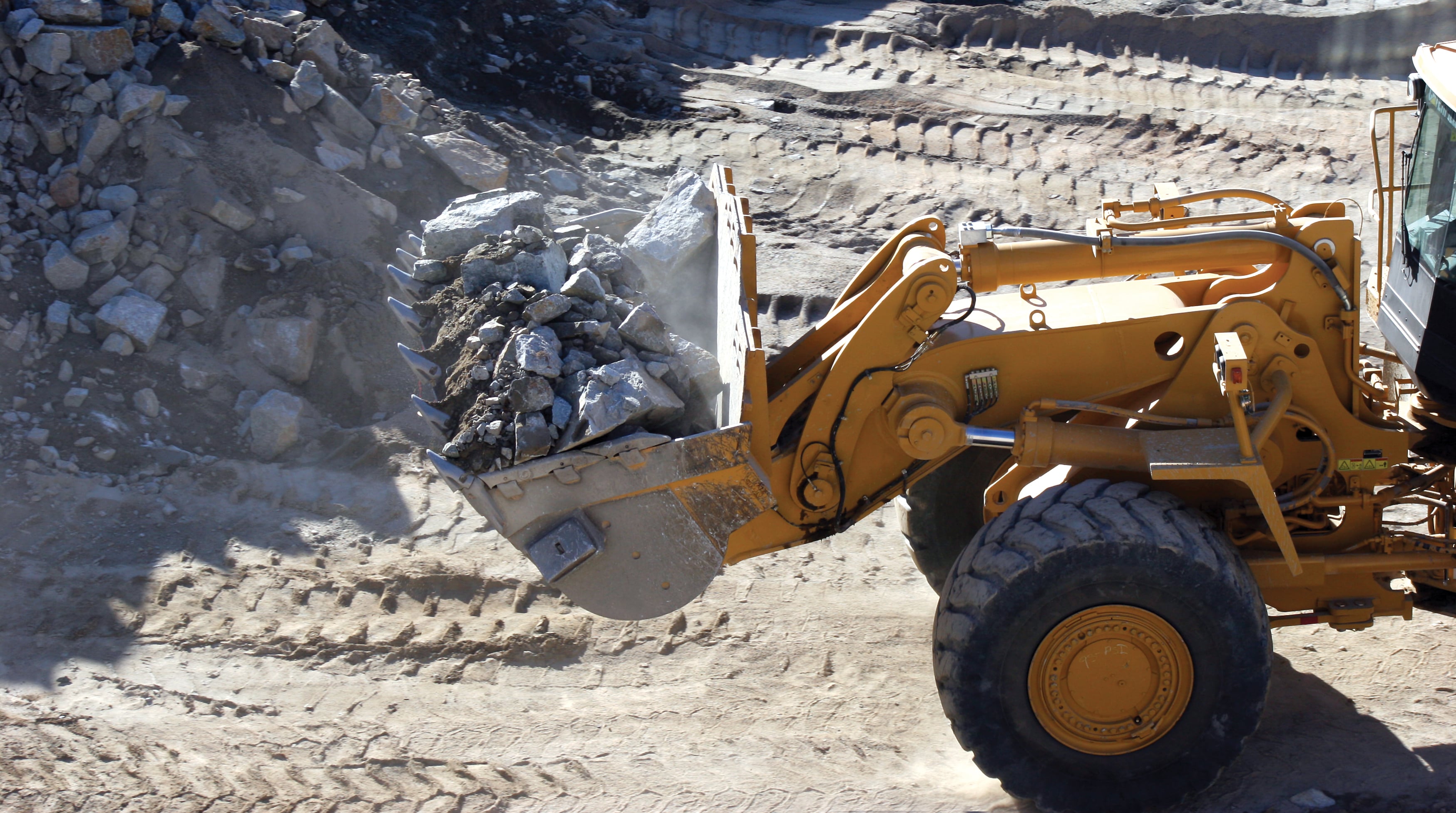 ESCO® Construction Attachments for Wheel Loaders | Weir